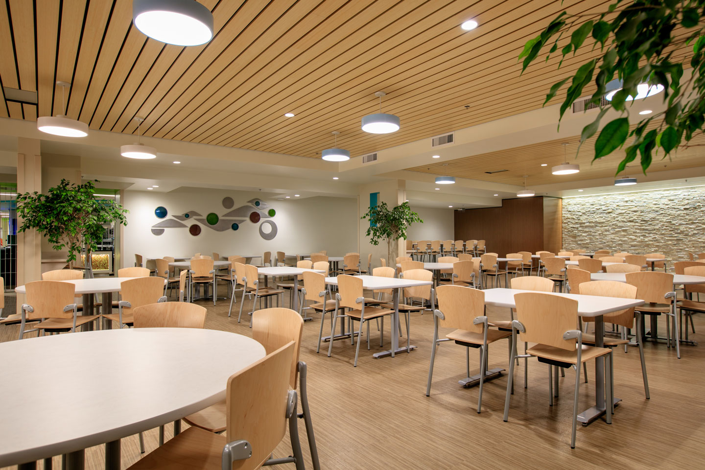 SSM St. Mary’s Hospital Cafeteria - Interface Corporate Construction